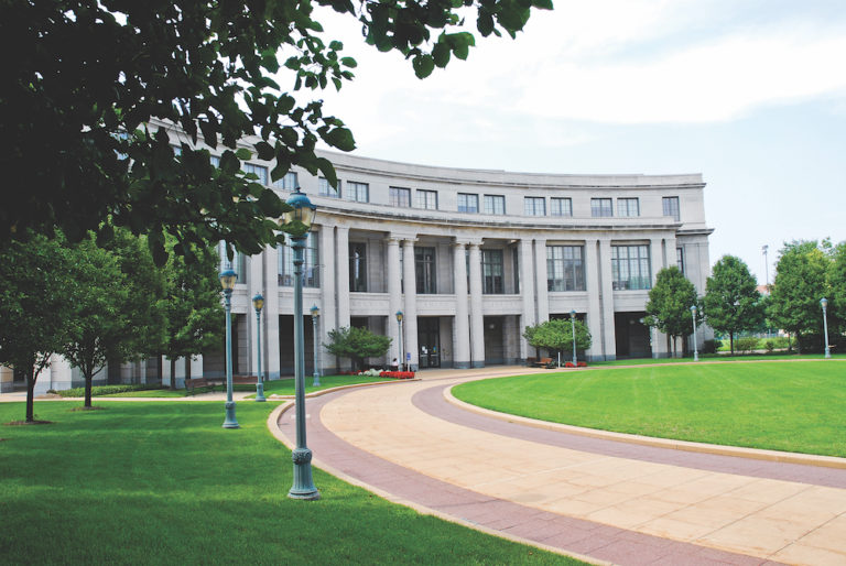 Case Western Reserve University Guide - Ivy Scholars